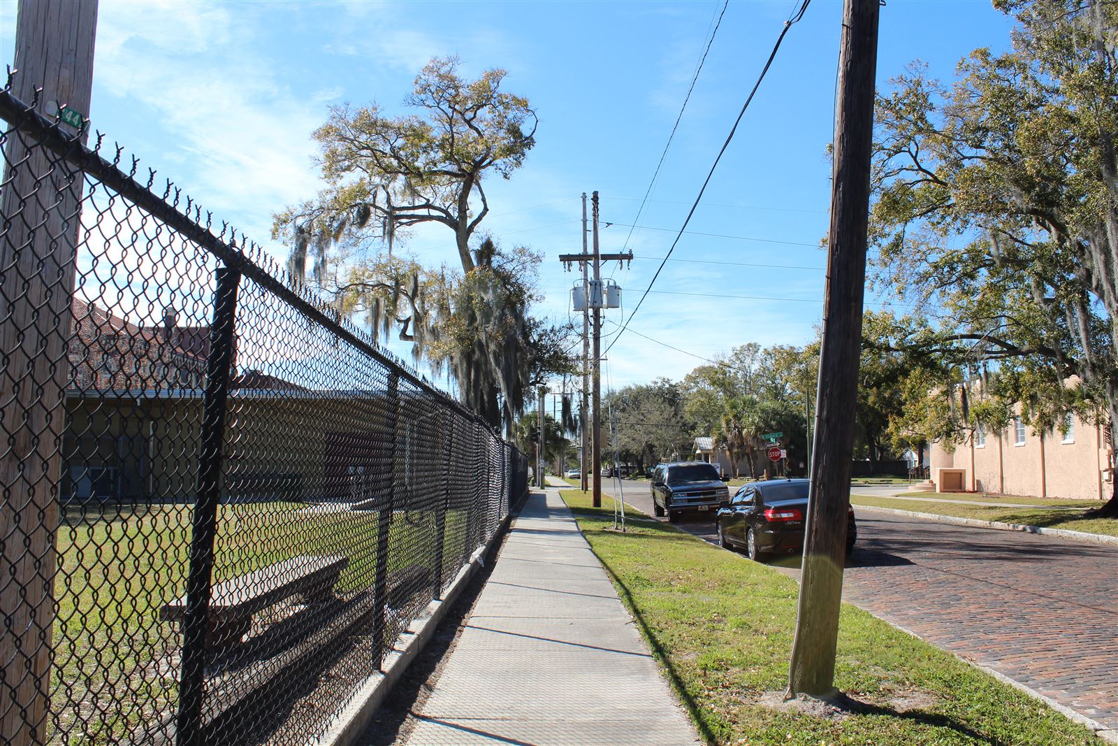 Locations Hub - Rey Park