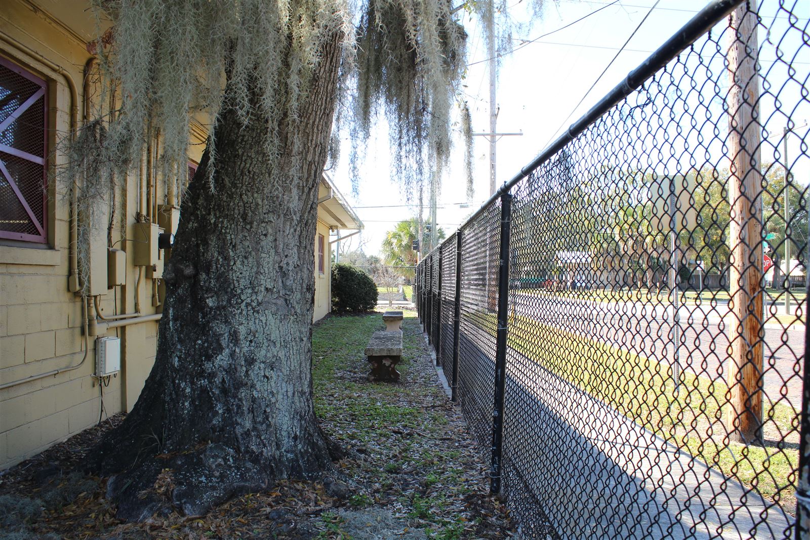 Locations Hub - Rey Park