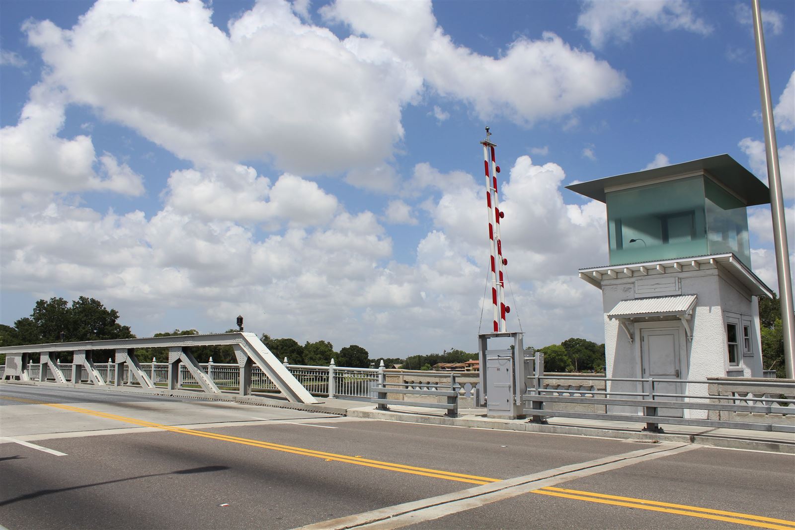 Locations Hub - Columbus Drive Bridge