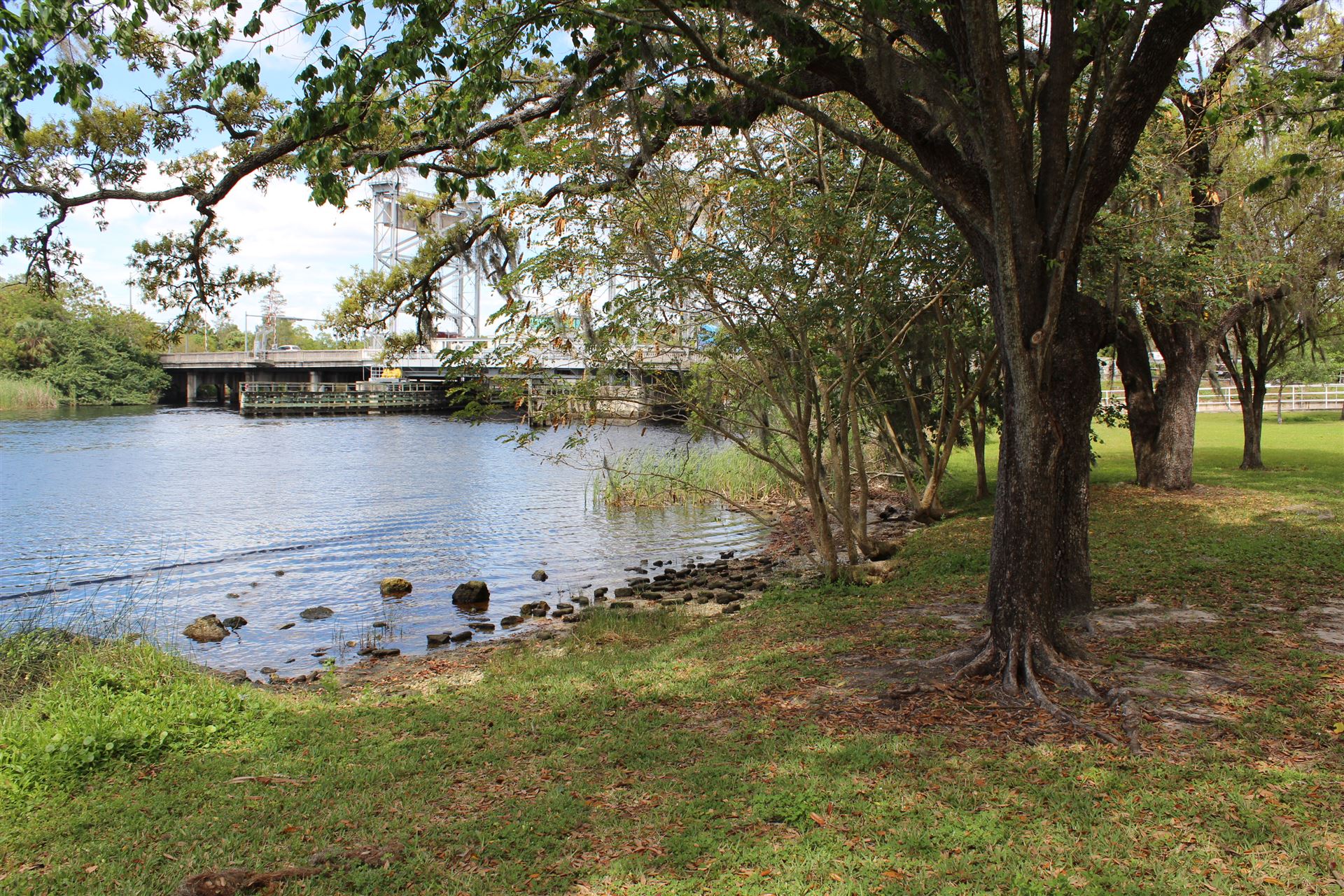Locations Hub - Ignacio Haya Linear Park