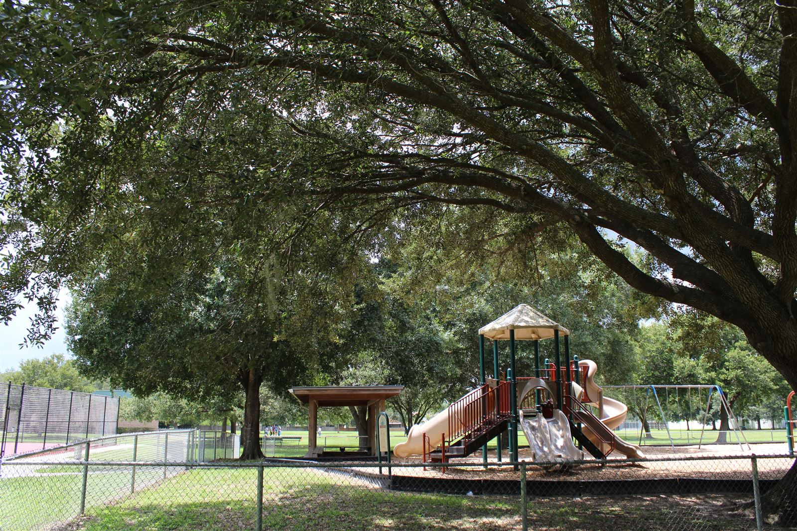 Locations Hub - Country Place Park