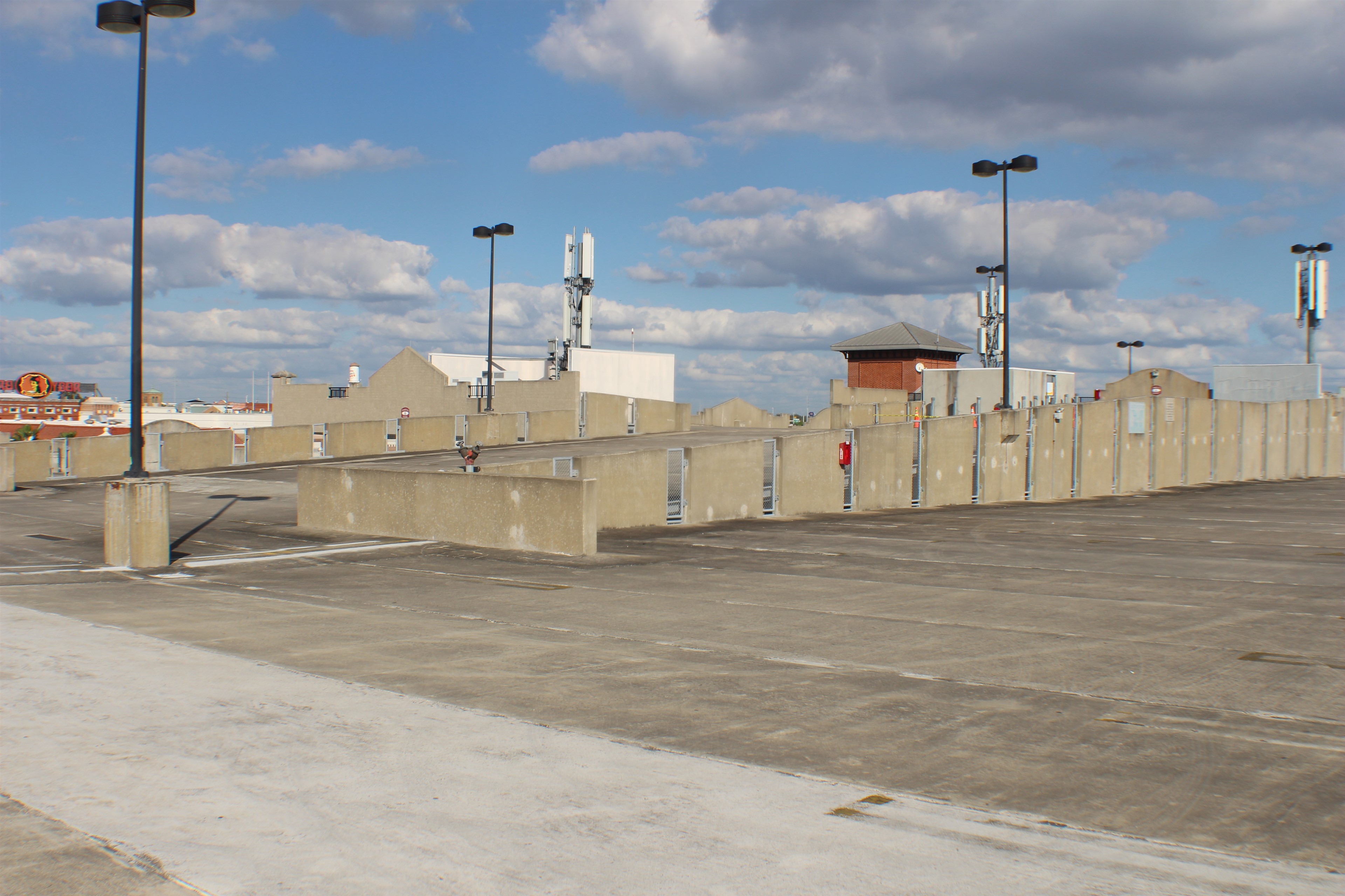 Locations Hub - Centro Ybor Garage